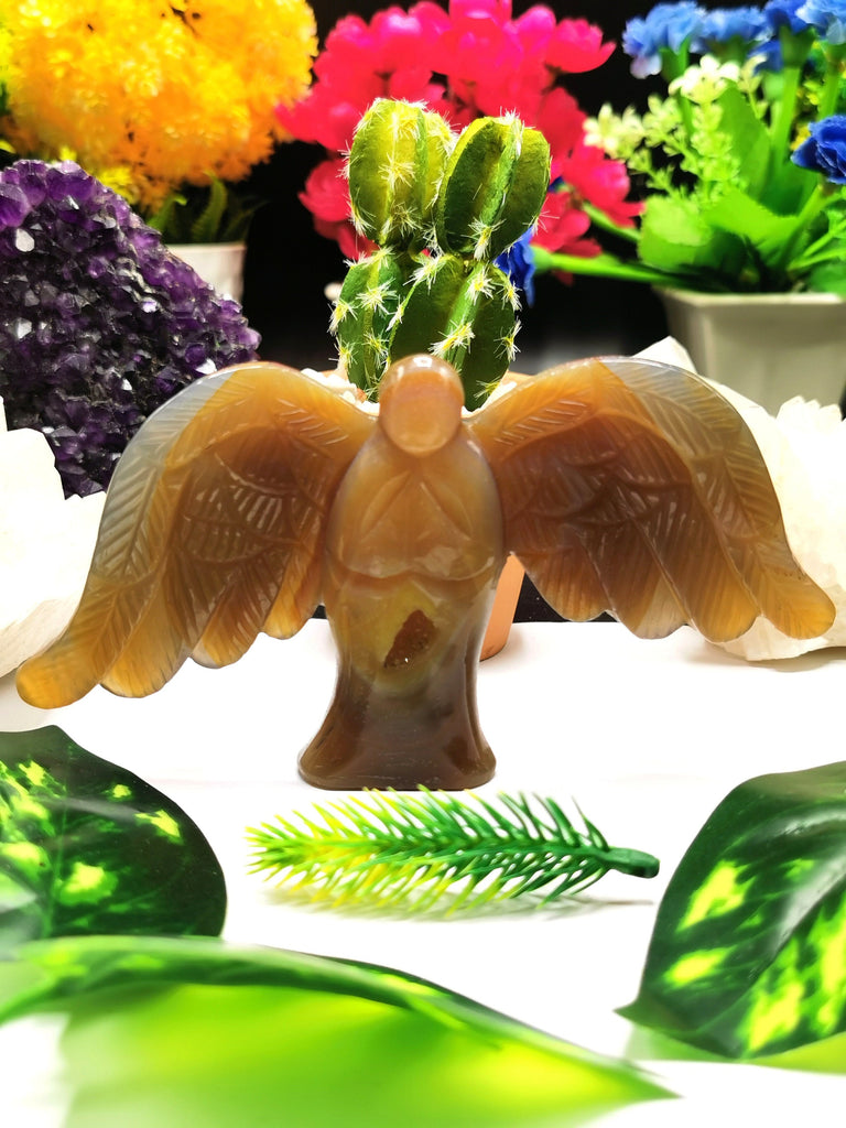 Angel with wings hand carved in natural Agate geode rock - Lapidary Ar