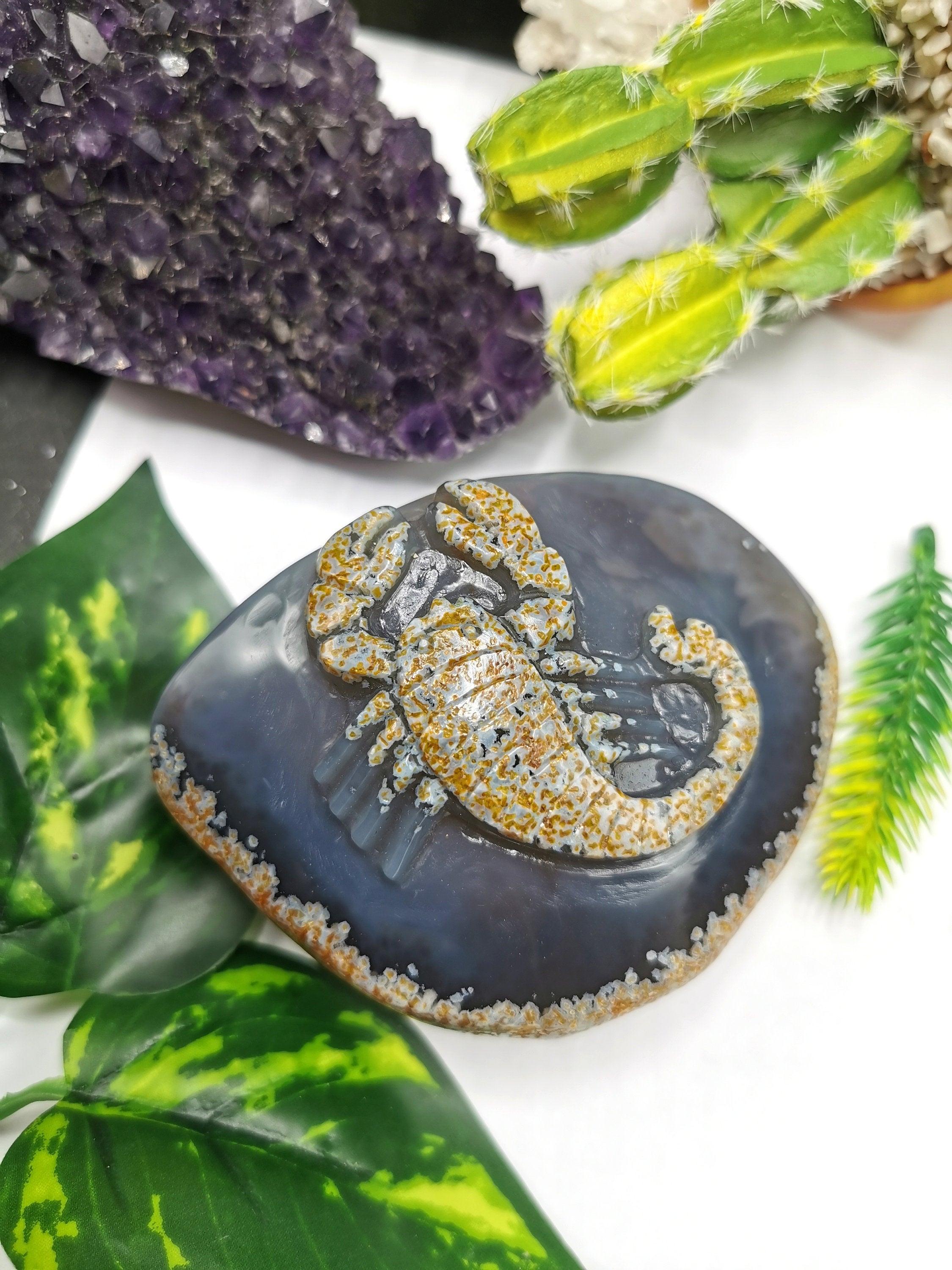 Natural Agate Stone geode with carving of Scorpion - crystal/reiki/cha